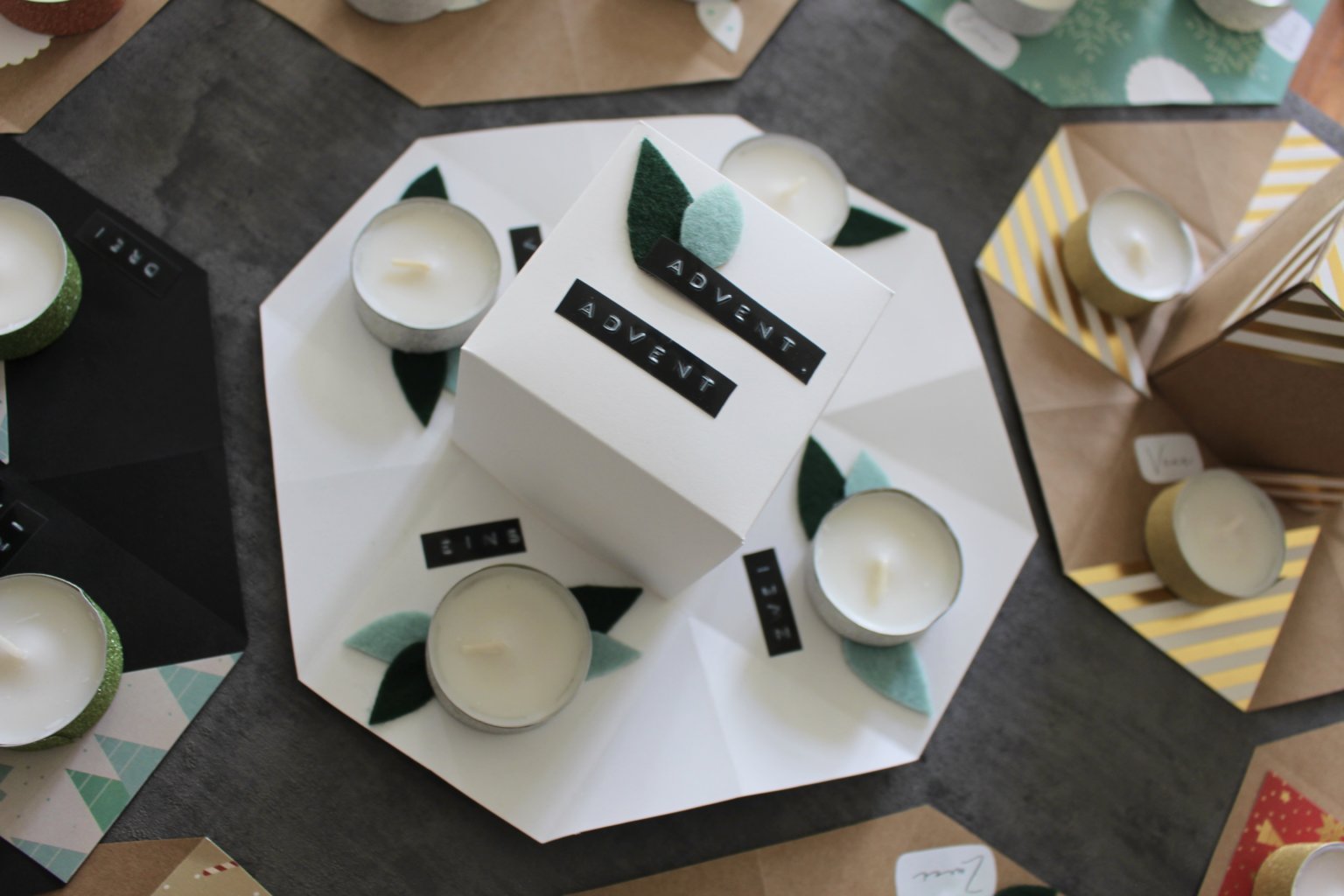 DIY Adventskranz aus Papier zum Verschenken - oh-mein-jott.de